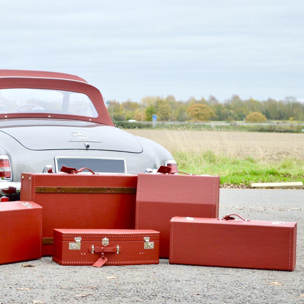Set of 5 suitcases in leather for Mercedes-Benz 190SL (Trunk and Rear ...
